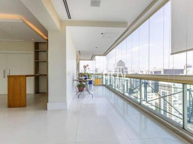 Apartamento sofisticado, à venda, com 465m², 4 dormitórios, 3 suítes e 5 vagas no Jardim Europa SP