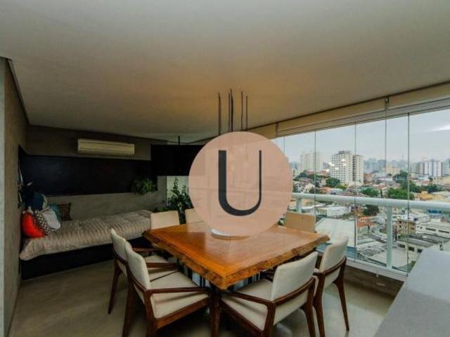 Apartamento sofisticado com varanda gourmet no Cambuci