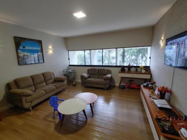 Apartamento sofisticado e reformado na SQS 304 – Conforto e exclusividade