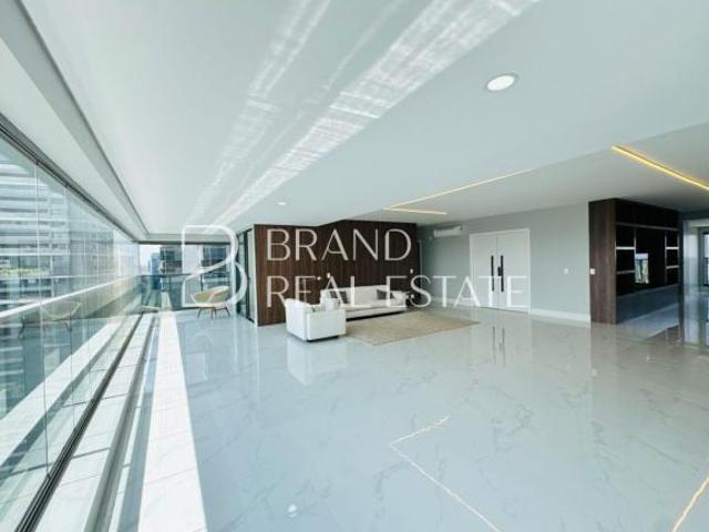 Apartamento Sofisticado no Parque Global | 330m², 4 Suítes, Pronto para Morar