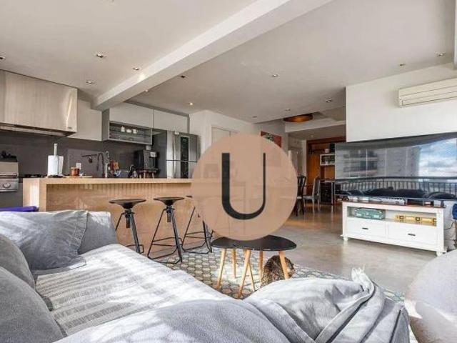 Apartamento Sofisticado Próximo à Oscar Freire | 2 Dormitórios, Suíte com Closet, Varanda Gourmet e