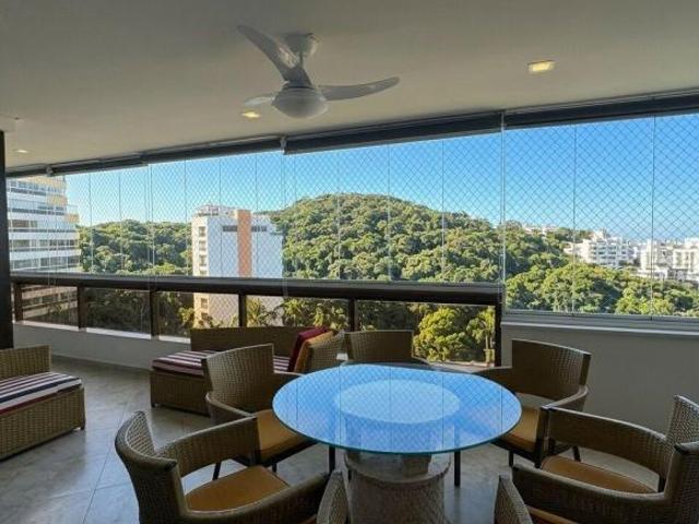 Apartamento Sorocotuba 175 m² de área útil | 4 dormitorios | 2 vagas | Totalmente reformado