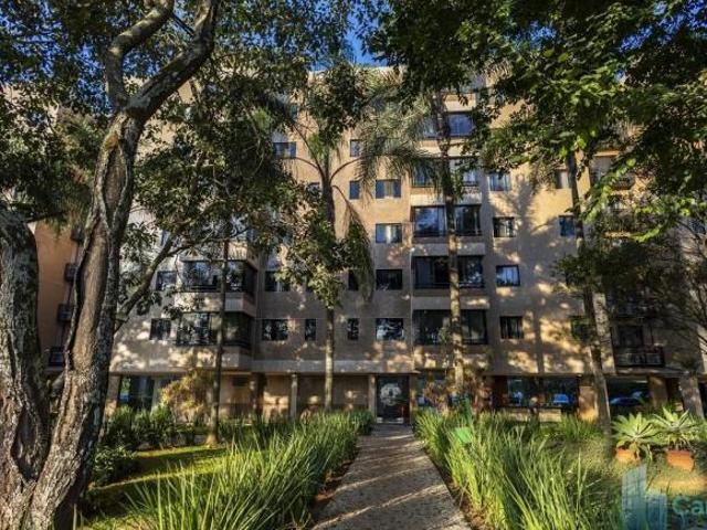 Apartamento SQN 305 bloco I Reformado com móveis planejados nascente primeiro andar