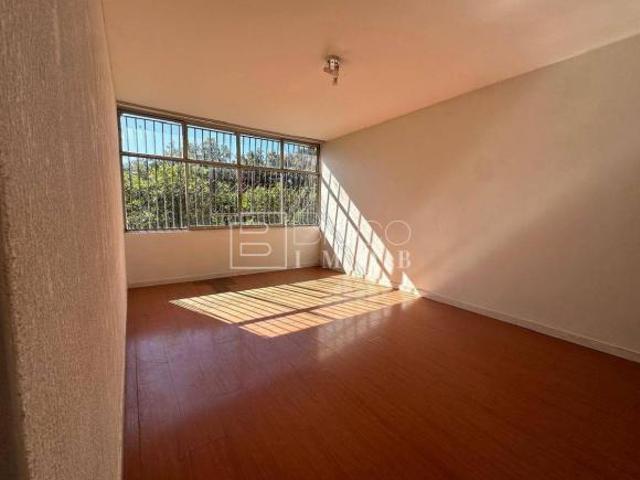 Apartamento SQN 406 3 quartos vazado nascente andar alto