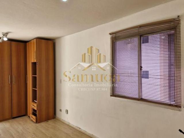 Apartamento Studio com sacada, armários, 35mts/aú, 1 vaga de garagem, andar alto em frente ao Hospít