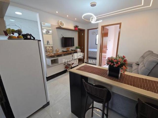 Apartamento Stúdio com 2 dormitórios, sacada, sem vaga, 38 m² e em ótima localização da Penha