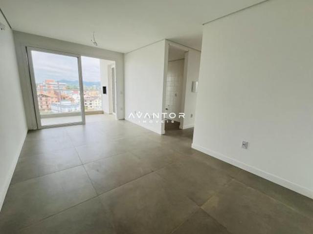 Apartamento, Studio de 1 ou 2 dormitórios no bairro Camobi em Santa Maria