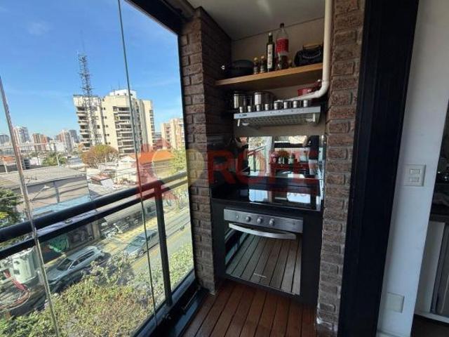 Apartamento studio de 39 m² com 1 vaga à venda na Vila Madalena. Rua Purpurina, próximo ao metrô