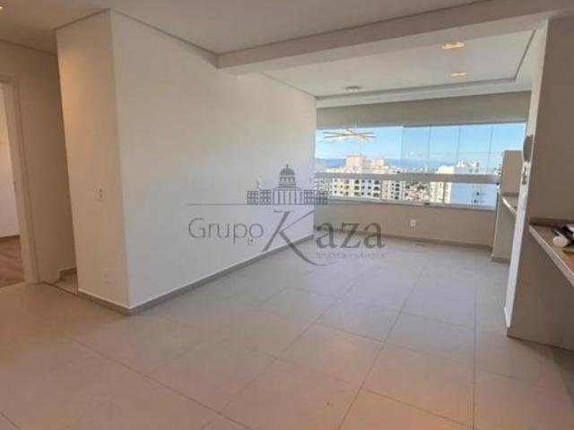 Apartamento Studio Jardim das Colinas Edifício Kingdom Towers 1 Dormitório 52m²