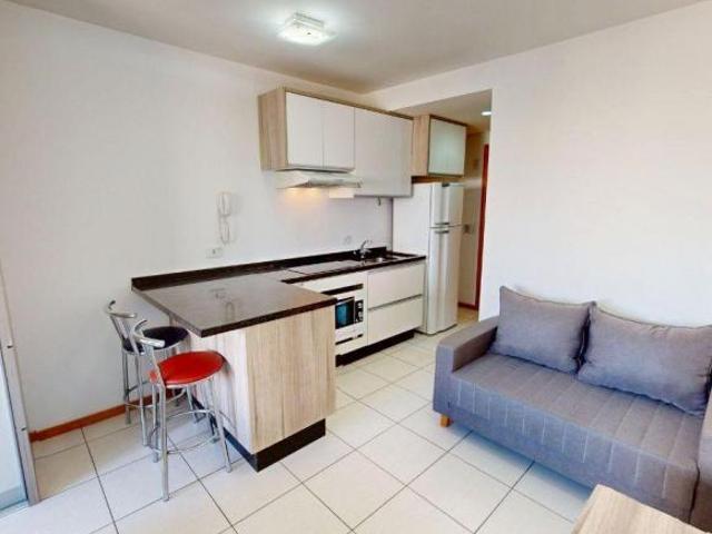 Apartamento Studio Mobiliado Excelente localização no Centro de Curitiba