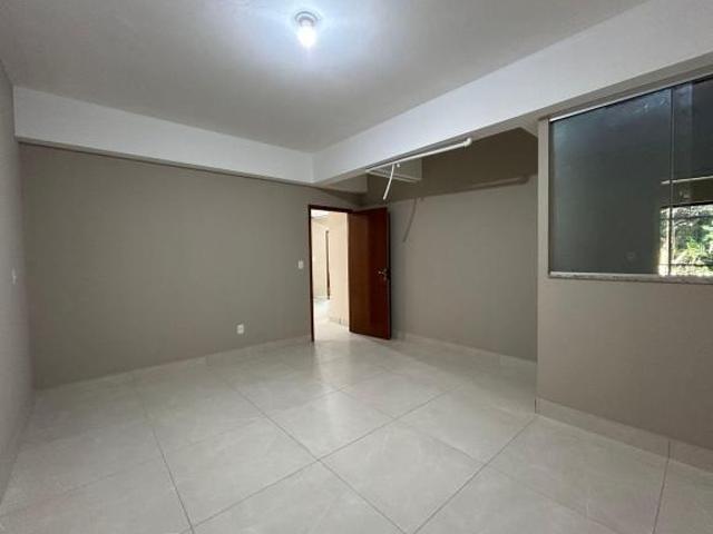 Apartamento Subsolo à Venda no Bairro Rochedo