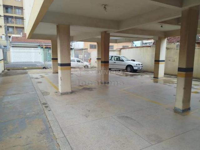 Apartamento super conservado com ótima localização!