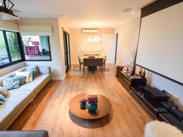 Apartamentoa venda com 3 dormitórios e 125m², no Bosque da Saúde