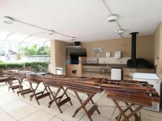Apartamento'a venda na Barra Funda com 2 quartos, vaga e varanda