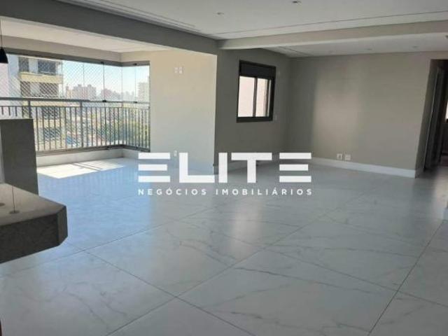 Apartamentoà venda na Vila Gilda | 3 Dormitórios, 1 Suíte e 3 Vagas de Garagem