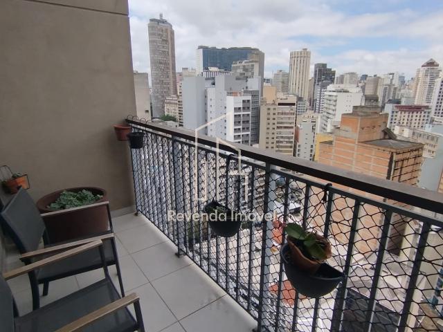 Alugue agora! Studio duplex no coração da República, São Paulo SP. 1 quarto, 1 suíte, 1 sala, 2 banheiros. Não perca essa oportunidade!Apartamento, República São Paulo/SP