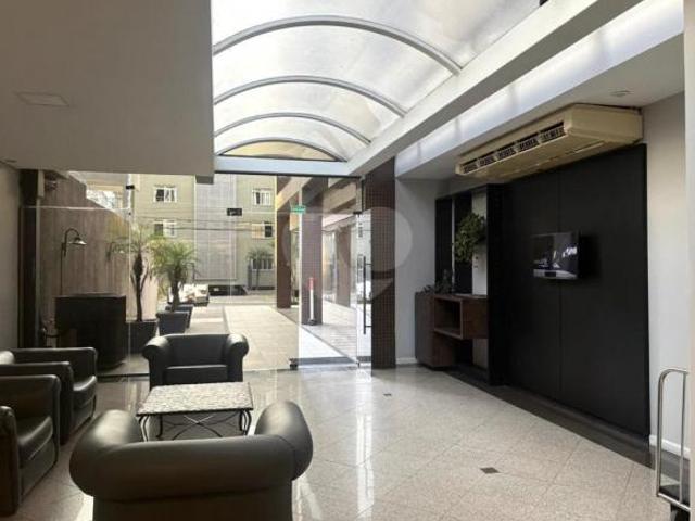 APARTAMENTO/AMPLO E BEM LOCALIZADO NO PORTÃO