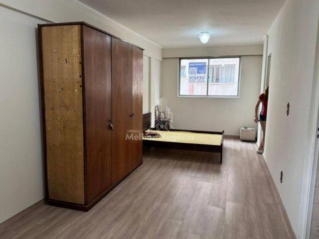 Apartamento/Kitnet no Edifício Paramount em Campinas/SP