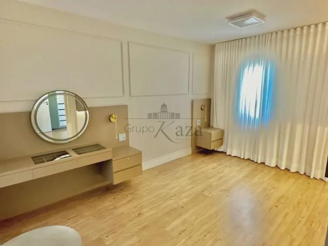 Apartamento/Padrão Residencial No bairro Jardim Aquarius Fontana Di Trevi
