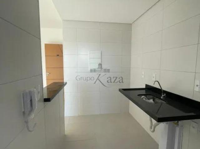 Apartamento/Padrão Residencial No bairro Parque Industrial