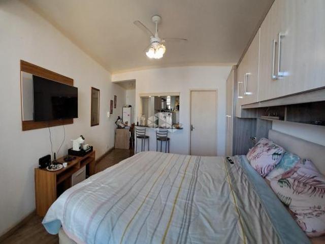 Apartamento/Studio com 28m² em frente ao Parque Redenção