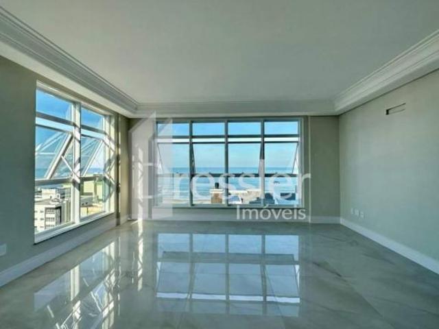 Apartamentos 3 dormitórios Zona Nova
