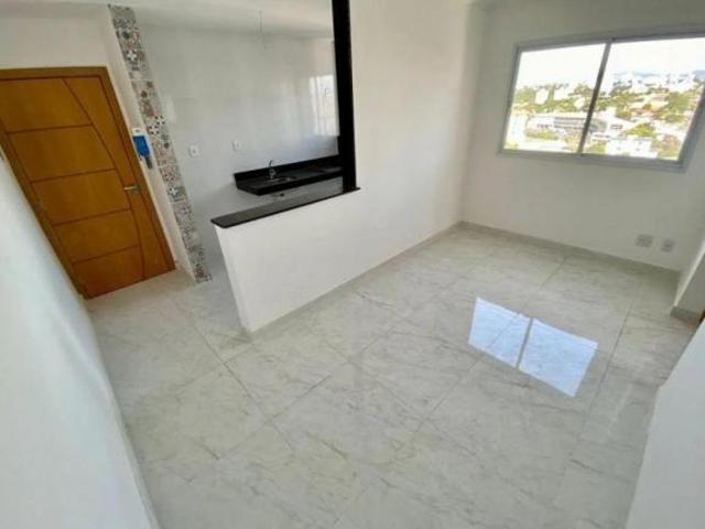 Apartamentos 02 Qts. 01 banho elevador