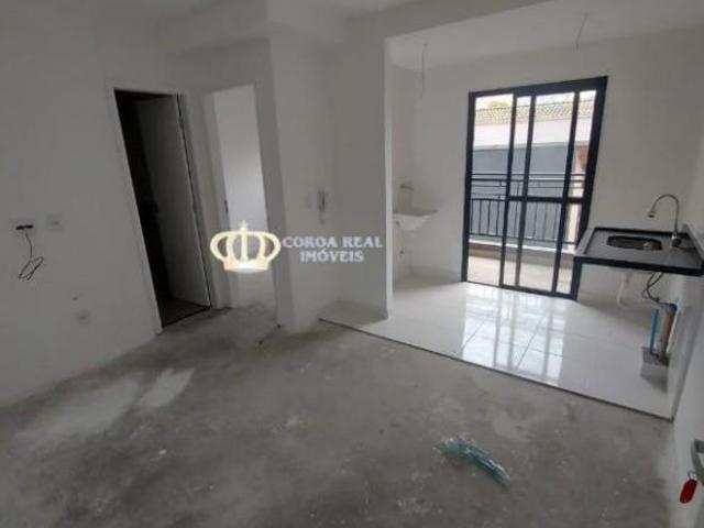 APARTAMENTOS COM SACADA OU QUINTAL NO TATUAPÉ