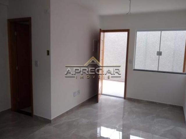 APARTAMENTOS COM 1 DORMITÓRIO, SALA, COZINHA, ÁREA DESERVIÇO, BANHEIRO, ELEVADOR, TODO EM PORCELANA