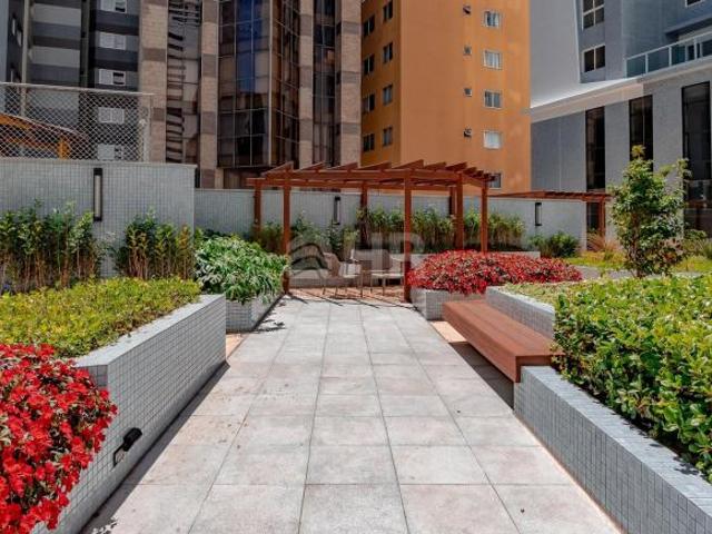 Apartamentos com 3 quartos e 1 suíte no Batel