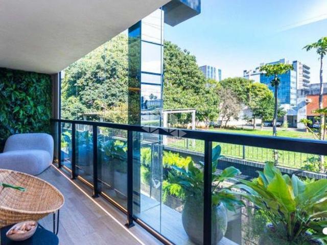 Apartamentos com 98 m2 à 151 m2 privativos, com 2 ou 3 suítes, infra de clube