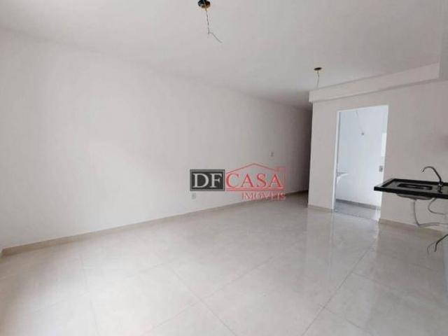 Apartamentos à Venda. 2 dormitórios. Próximo ao Metrô Patriarca. São Paulo/SP