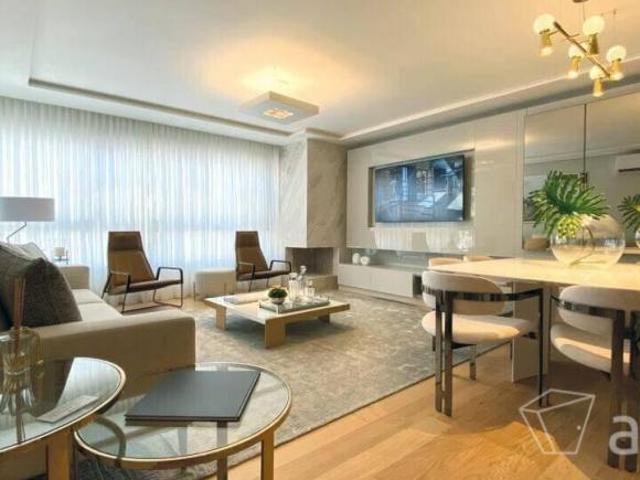 Apartamentos à venda em Três Figueiras, Porto Alegre | 3 quartos com 170 m²