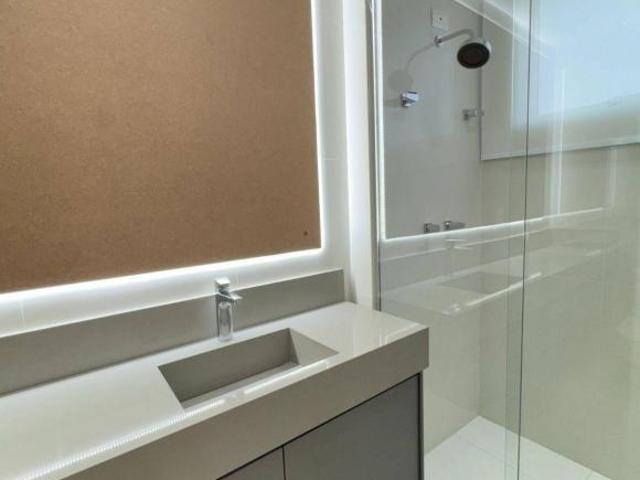 Apartamentos à venda em Zona 01, Maringá | 4 quartos com 303 m²