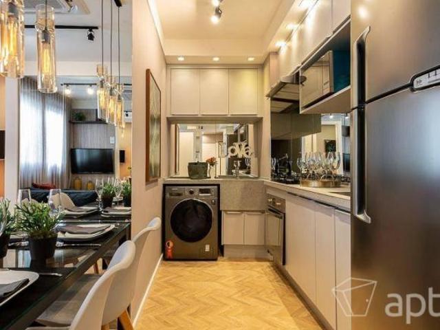 Apartamentos à venda em Cambuci, São Paulo | 2 quartos com 34 m²