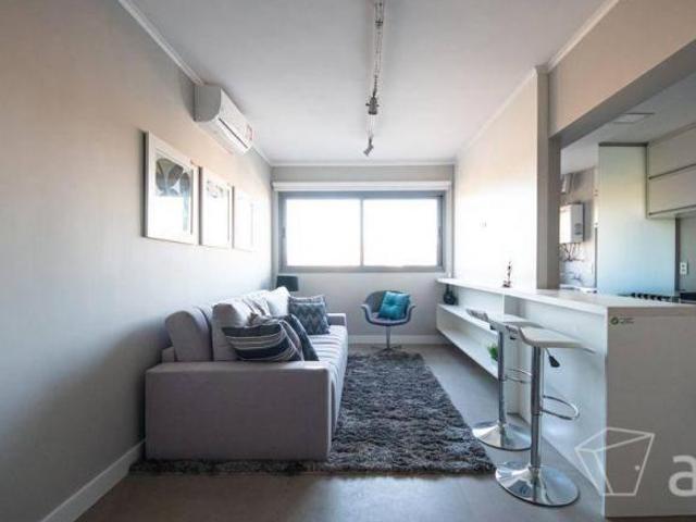 Apartamentos à venda em Chácara das Pedras, Porto Alegre | Studio com 38 m²