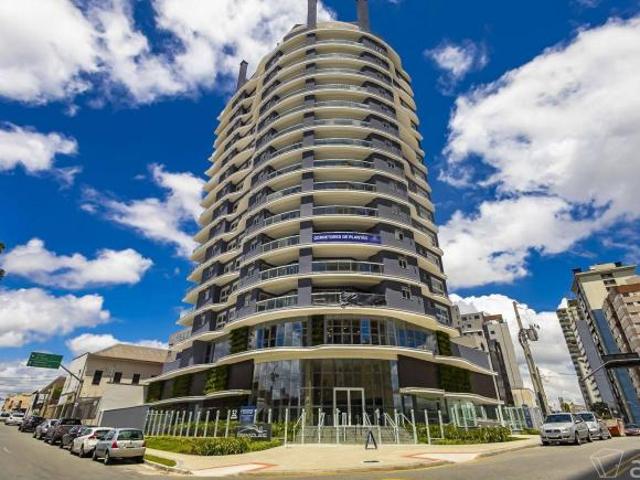 Apartamentos à venda em Cristo Rei, Curitiba | 2 quartos com 100 m²
