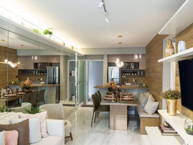 Apartamentos à venda em Parada Inglesa, São Paulo | 2 quartos com 55 m²