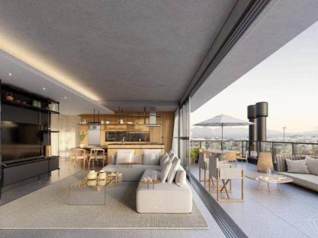 Apartamentos à venda em Petrópolis, Porto Alegre | 2 quartos com 126 m²