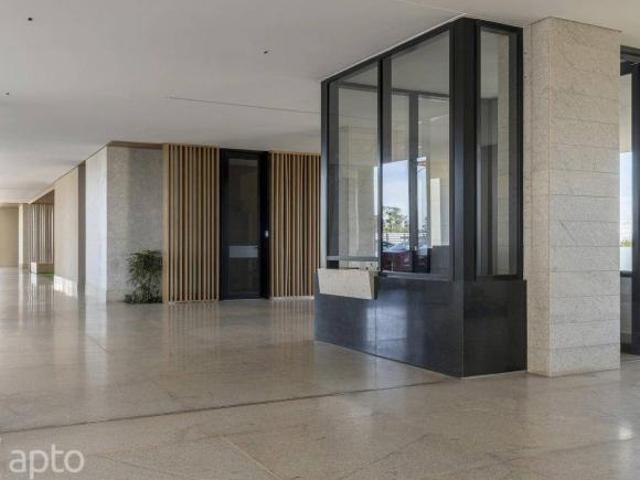 Apartamentos à venda em Setor Sudoeste, Brasília | 4 quartos com 172 m²