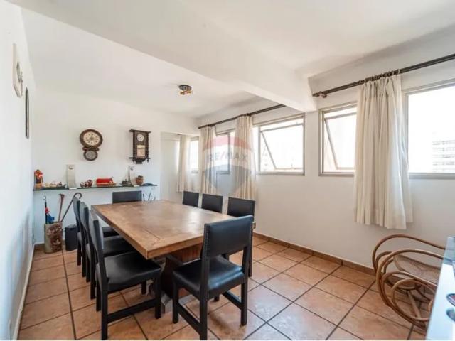 Apartamentos à venda na Rua Tabapuã em São Paulo SP