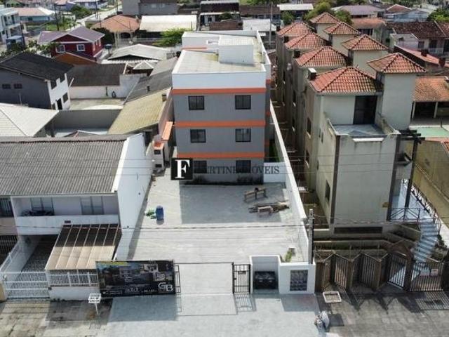 Apartamentos Garden a 30 metros da beira mar