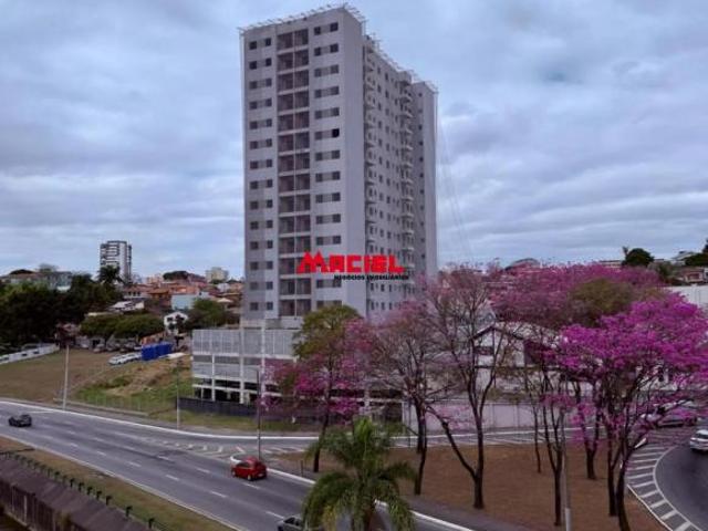 Apartamentos em fase de acabamento