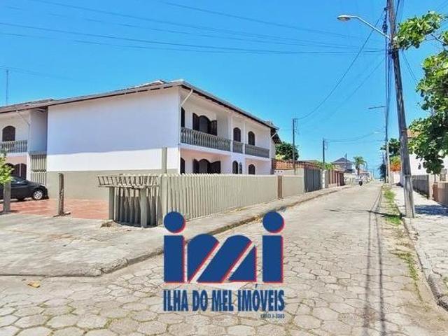Apartamentos na faixa do mar Ipanema
