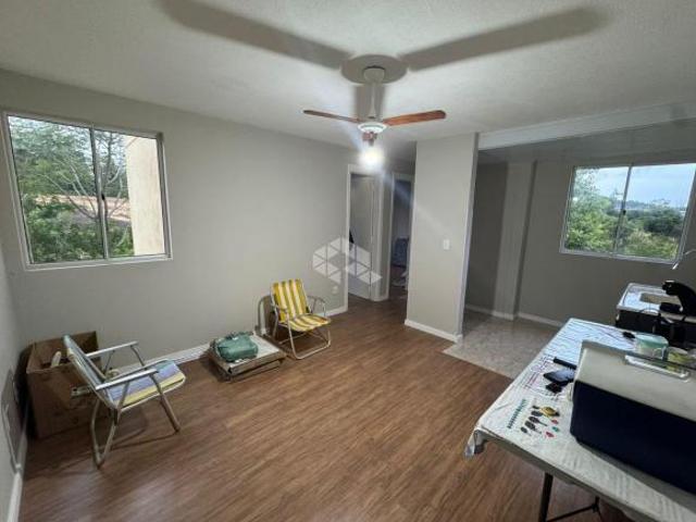 Apartamentos semi mobiliado de 2 quartos com garagem na Vila Nova