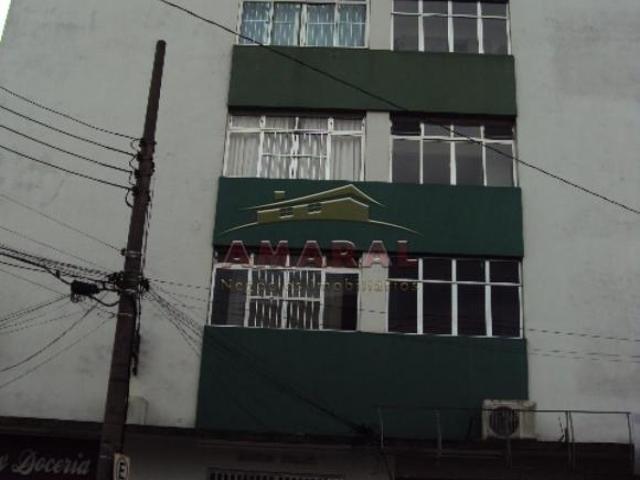APARTAMENTO À VENDA NO EDIFÍCIO SUZANO 2 QUARTOS PRÓXIMO À ESTAÇÃO