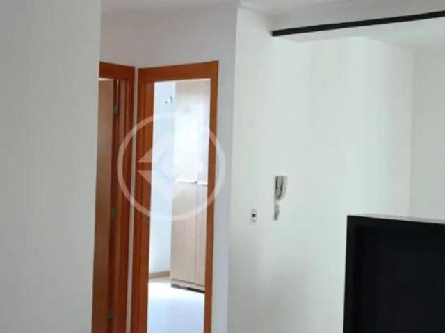 apartamento2quartos,sala,cozinha 3º andar 220.000,00