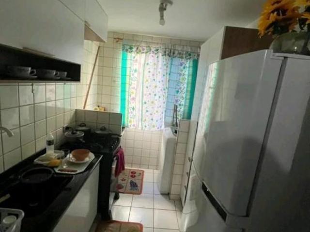APARTAMETO NO SÍTIO CERCADO! 02 QUARTOS, SALA, ELEVADOR, GARAGEM!