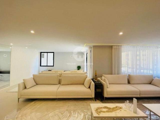 APARTAMETO ALTO PADRÃO/4 SUÍTES/3 CLOSET/4 VAGAS E DEPÓSITO