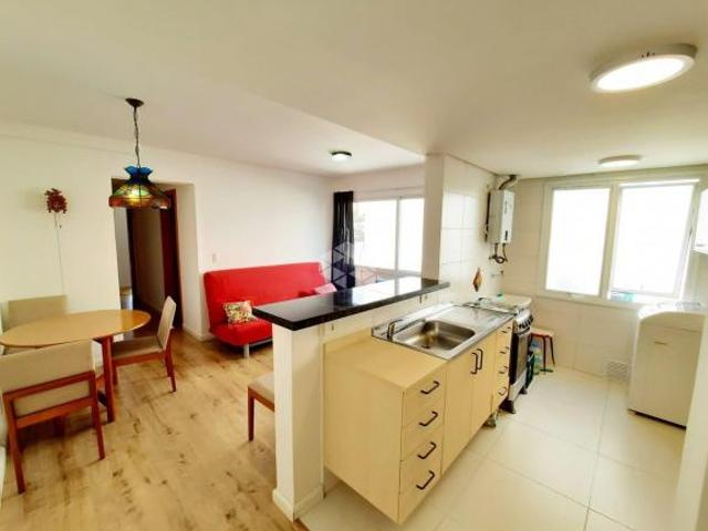 APARTAMETO 2 DORMITÓRIOS COM SUÍTE.BOX COBERTO